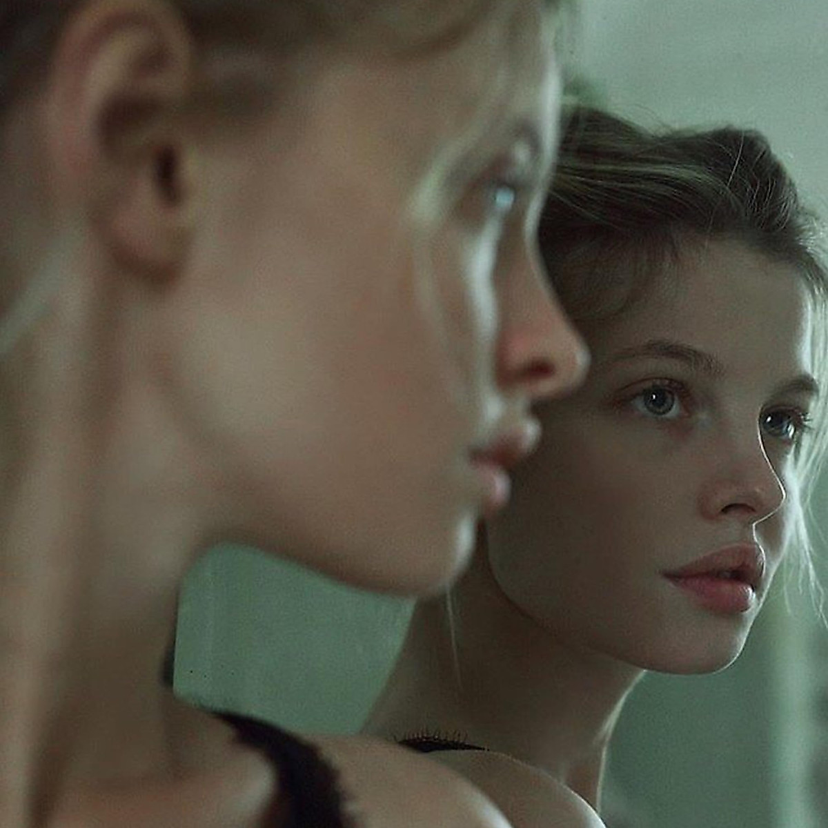 NISHCON Arched Full Length Mirror 64"x21", Gold Frame Floor Mirror with Stand, Free Standing Wall Mounted Leaning Mirror, Full Body Mirror for Bedroom Living Room Vanity Entryway Dressing