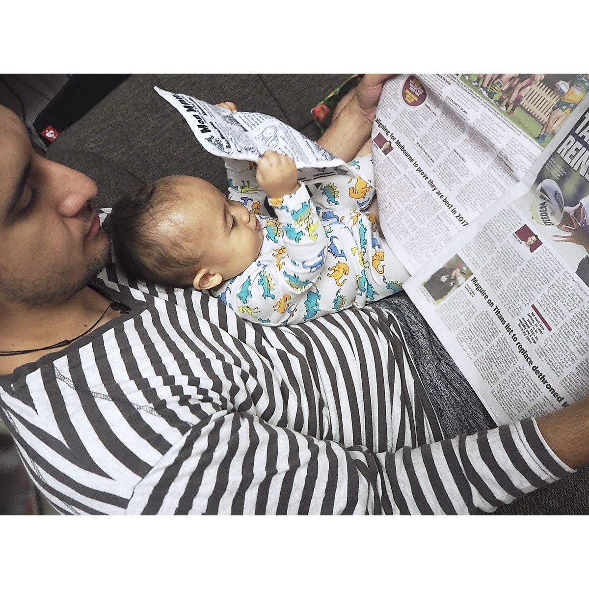 People Brain Builders: Baby Newspaper - Crinkly Baby Toy