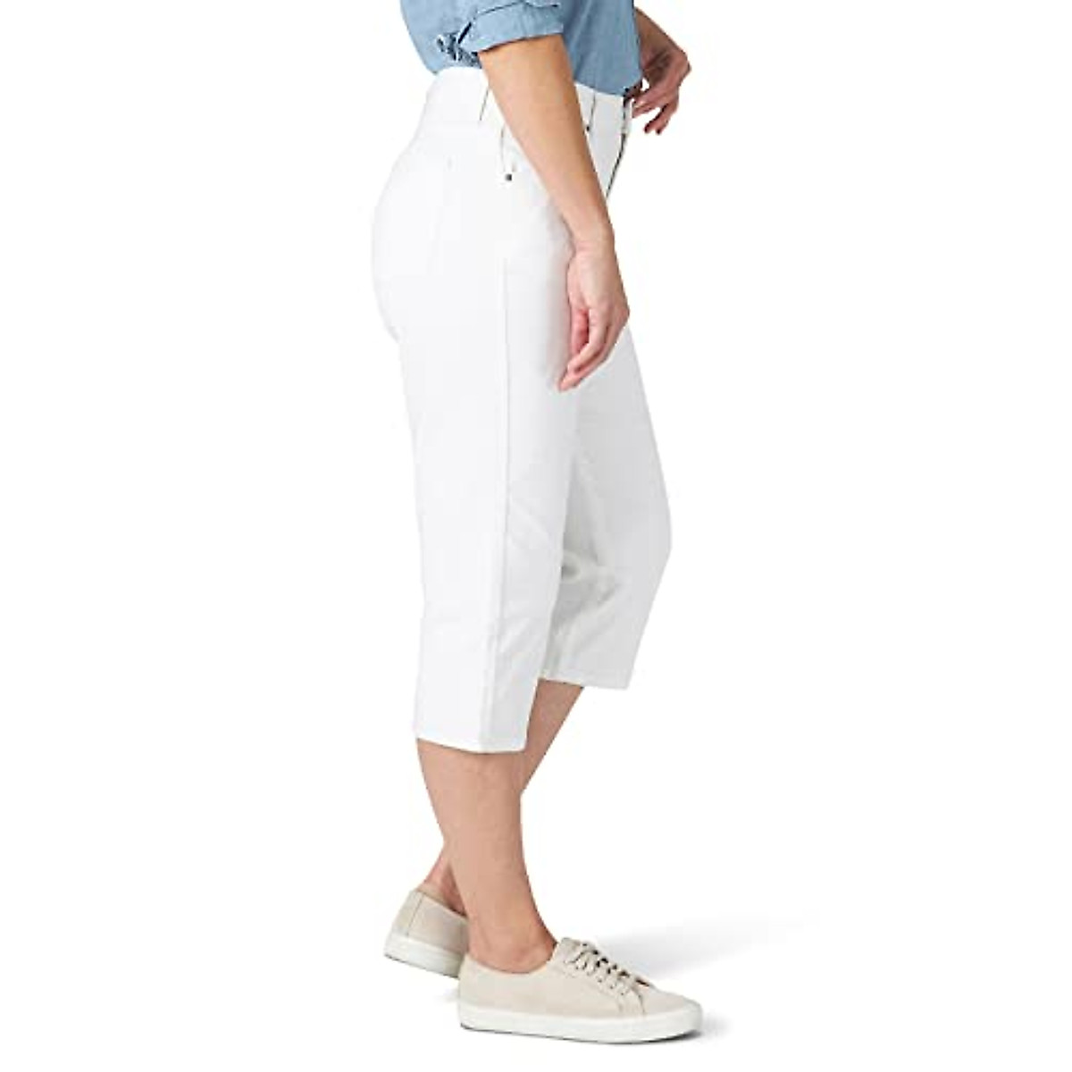 Lee Women's Relaxed Fit Capri Jean White 16