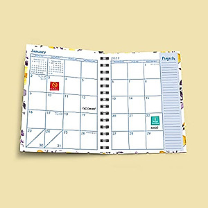 2022 Amy Knapp's Christian Family Organizer: 17-Month Weekly Mom Planner with Stickers