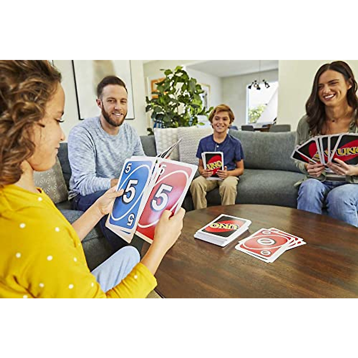 Mattel Games ​Giant UNO Card Game for Kids, Adults & Family Night, Oversized Cards & Customizable Wild Cards for 2-10 Players