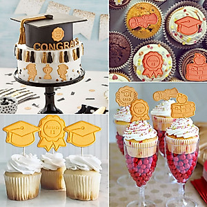 Graduation Cookie Cutters Set, 8 Pcs Cookie Cutter with Plunger Stamps, Cute Cookie Cutters for DIY Biscuit Snacks Cheese Baking