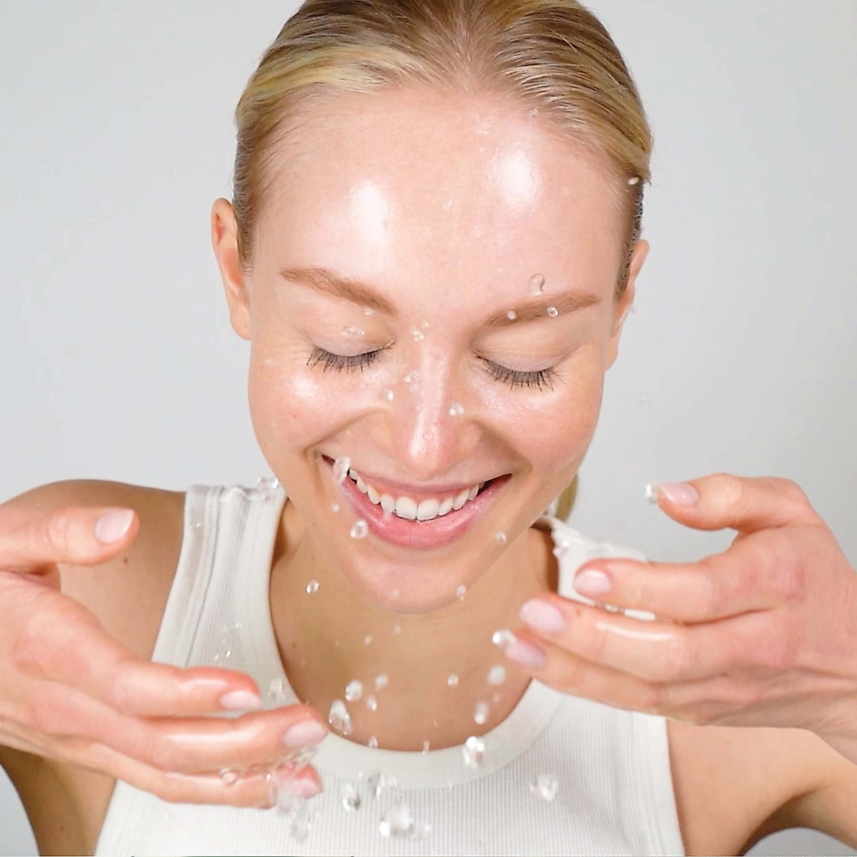 Mario Badescu Glycolic Foaming Cleanser for All Skin Types| Exfoliating Face Wash with Glycolic Acid & Aloe Vera| Visibly Evens Skin Tone & Texture | 6 Fl Oz (Pack of 1)