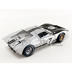 Shelby Collectibles SC404S 1966 Ford GT-40 MK 2 Silver No.7 1-18 Diecast Car Model