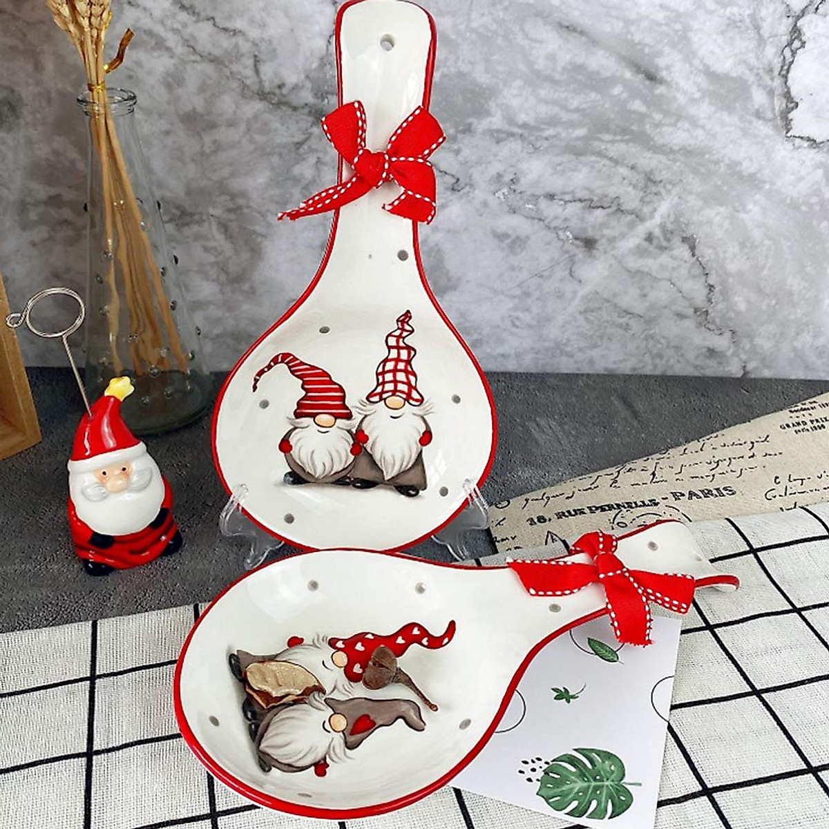 DOITOOL Santa Claus Spoon Rest Ceramic Christmas Spoon Rest kitchen Stove Spoon Holder Modern Farmhouse Spoon Rest Christmas Party Decorations