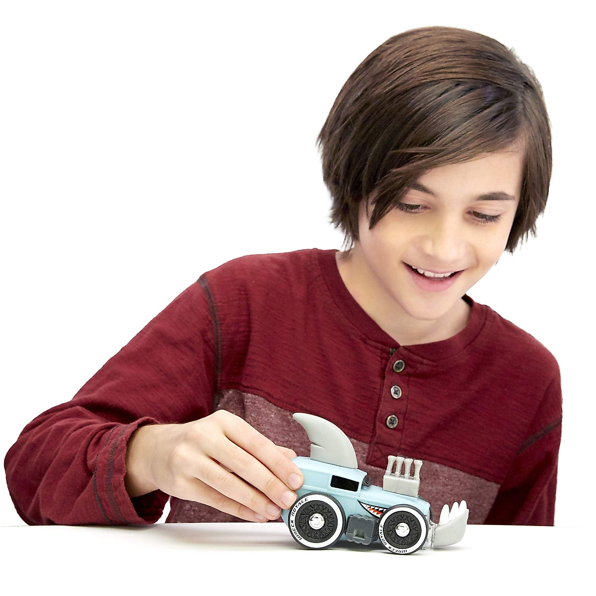 MGA Entertainment Wreck Royale Exploding Crashing Ricky Rodder Race Car with 4 Mix 'N Match Explosive Parts, Multicolor (565710)