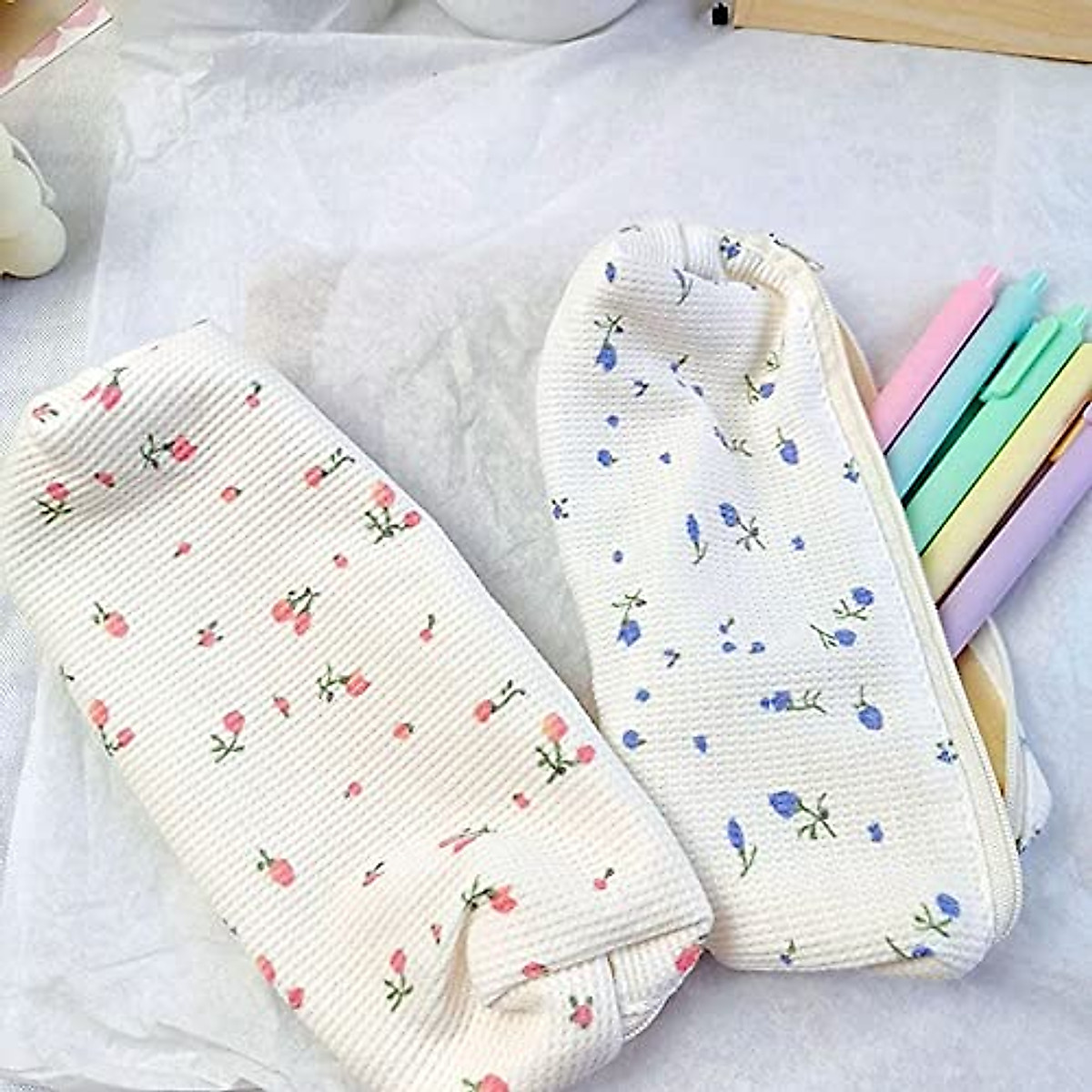 WEISHA Pencil Bag 1PC Fresh Style Pencil Bag Small Flowers Pencil Cases Cute Simple Pen Bag Storage Bags Makeup Bag Stationery School Supplies(Pink)