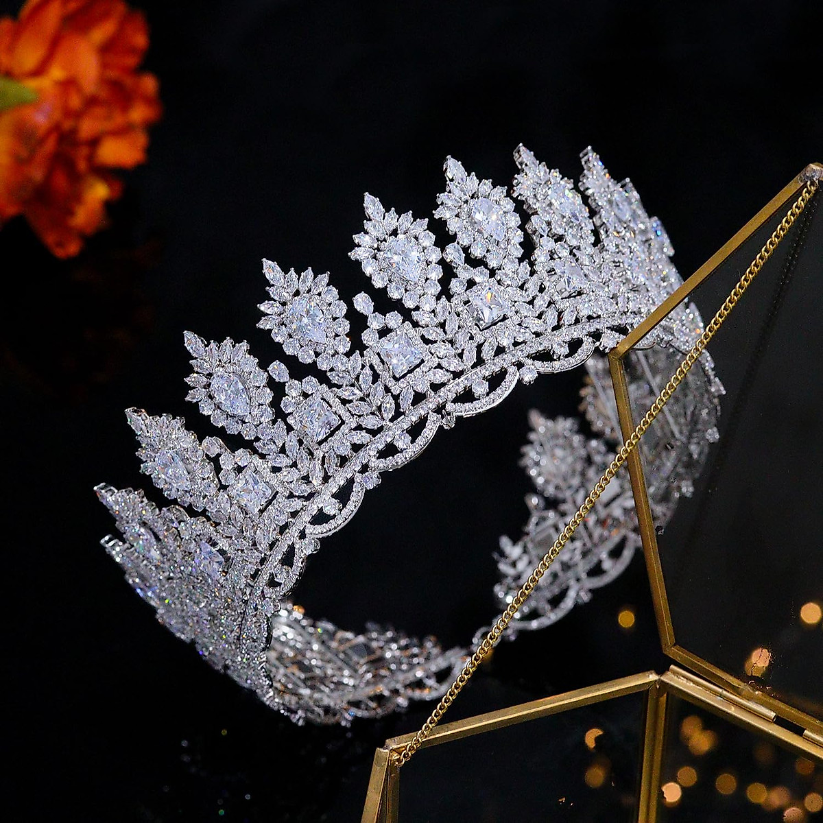 Aoligrace Luxury Cubic Zirconia Wedding Round Tiaras CZ Queen Princess Large Crowns Pageant Hair Jewelry Gifts for Women Wife