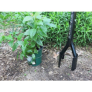 Fiskars 60 Inch Steel Posthole Digger