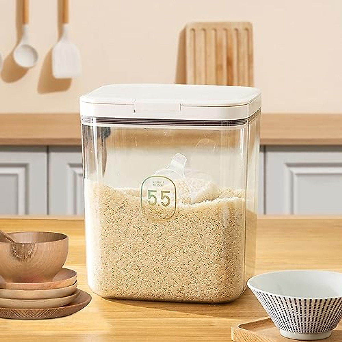 Qiveno Airtight Rice Storage Bin Flour Storage Container 10 Lbs/5.81Qt, Clear Food Container with Measuring Cup Airtight Lid for Kitchen Pantry Organization and Storage