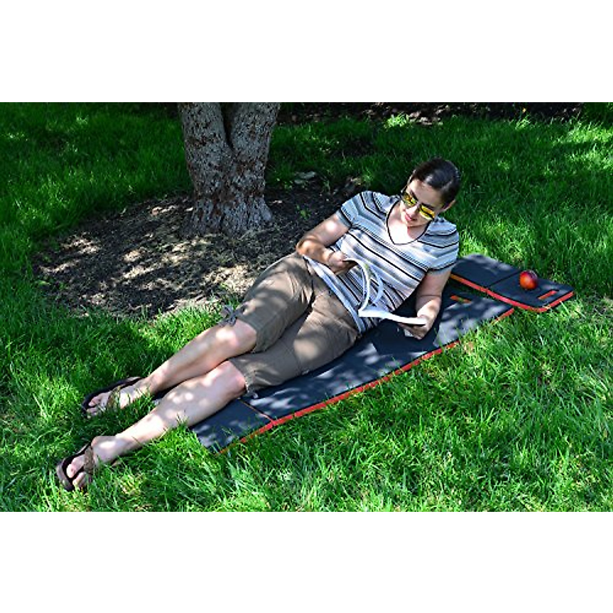 Pro Lift C-5006 Foldable EVA Mat - Anti Fatigue EVA Foam Sheet (6 fold) - Great for Garage, Picnicking, Gardening, Camping and Outdoor Activities, Black/Red