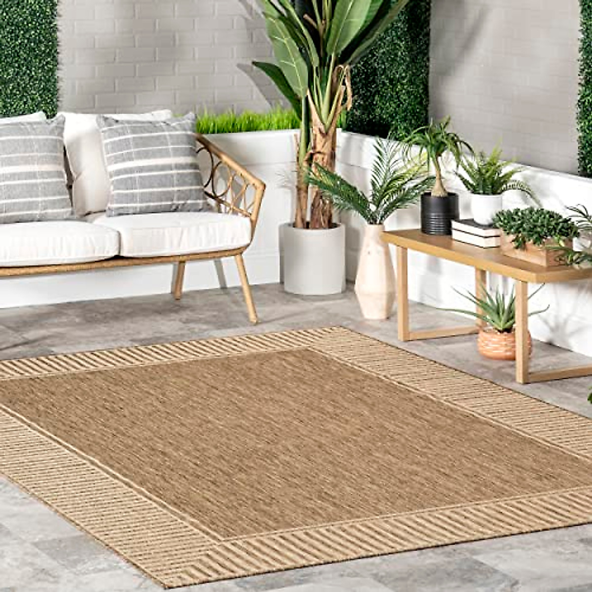 nuLOOM Asha Simple Border Indoor/Outdoor Accent Rug, 2x3, Light Brown