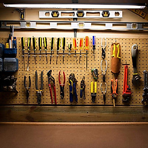 Commercial Electric 1 Light 4000K 3 ft. White Integrated LED Shop Light with 5 ft. Power Cord