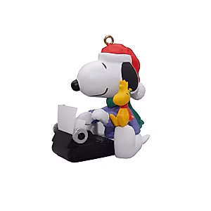 Hallmark Keepsake Ornament – Literary Ace Spotlight on Snoopy 2002 (QX8043)