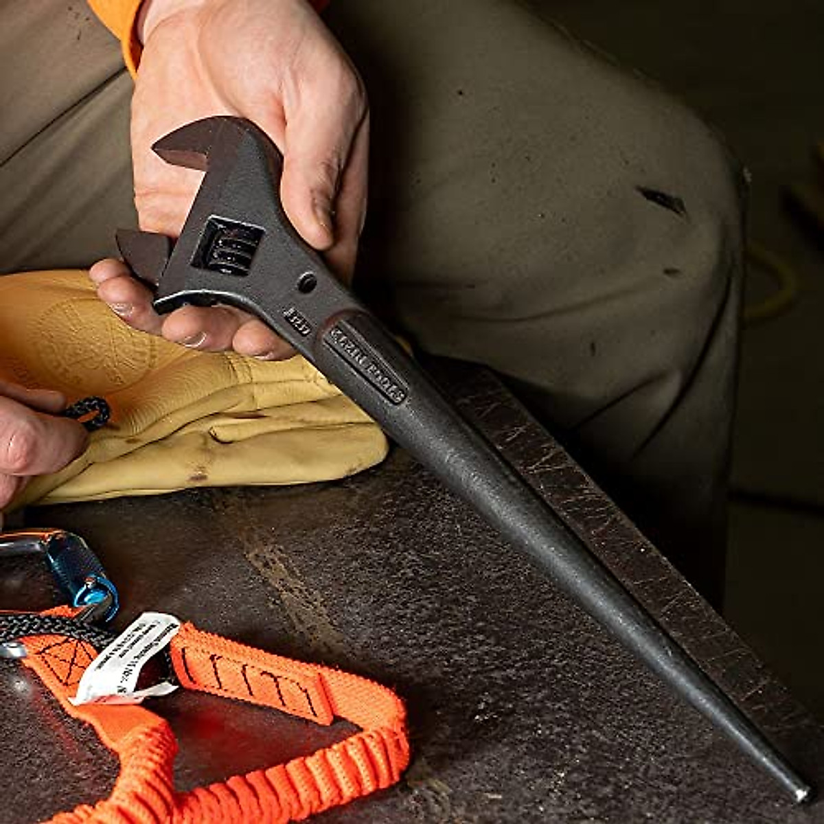 Klein Tools 3227 Extra Wide Adjustable Wrench, Construction Spud Wrench for Up to 1-7/16-Inch Nuts and Bolts, 10-Inch, with Tether Hole