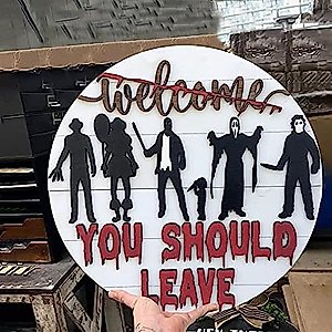 Halloween Horror Welcome Sign for Front Door, Horror Movie Characters Door Hanger Scary Halloween Decorations Wood Wreath Hanging Door Sign for Farmhouse Porch Wall Decor Outdoor