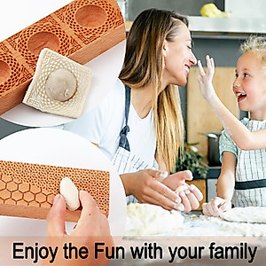 Miczhuoguang Ravioli Maker Press Mold Gnocchi Pasta Board, Wooden Stamp Pelmeni Mold Handmade Fresh Pierogi Press Ravioli Pasta Maker, 3 in 1 Combination Potsticker Meat Pie Dumpling Maker Board