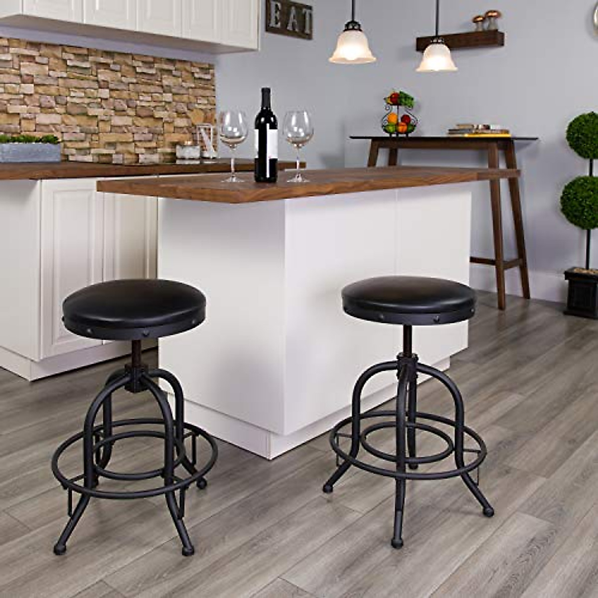 Flash Furniture Carrington 24'' Counter Height Stool with Swivel Lift Black LeatherSoft Seat