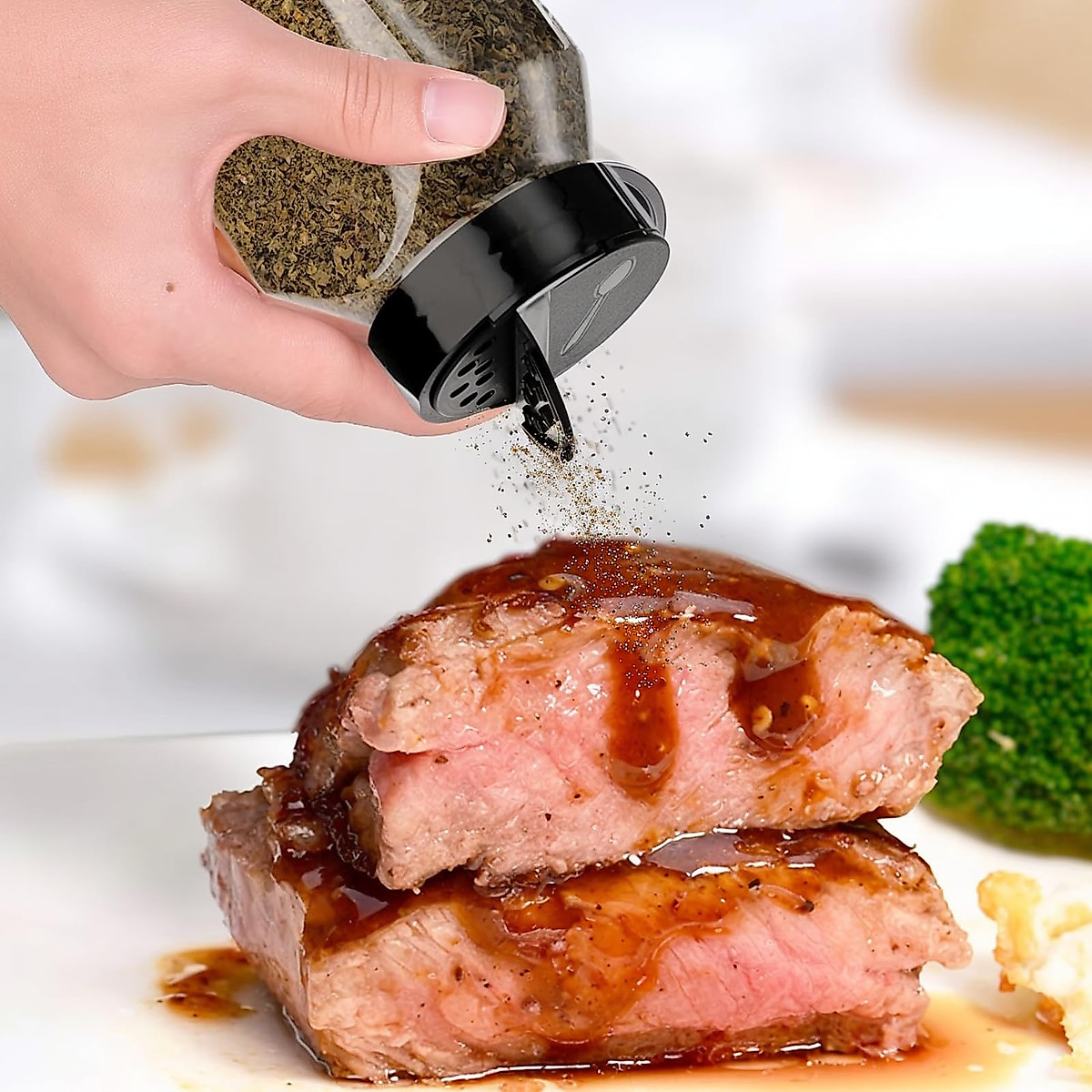 ZILAMGOO Dicunoy 16-Pack 17oz Plastic Spice Containers with Shaker Lids - Reusable Airtight Food Storage Jars for Spices, Powder, Bulk Pantry Organization (Clear PET, 500ml)