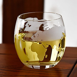 DOITOOL 2Pcs Globe Whiskey Glasses World Map Cocktail cups Novelty Clear Drinking Cups Etched Globe Map Drinkware Barware for Bourbon Manhattans Cocktails Wine Soda Juice Beverage 450ml