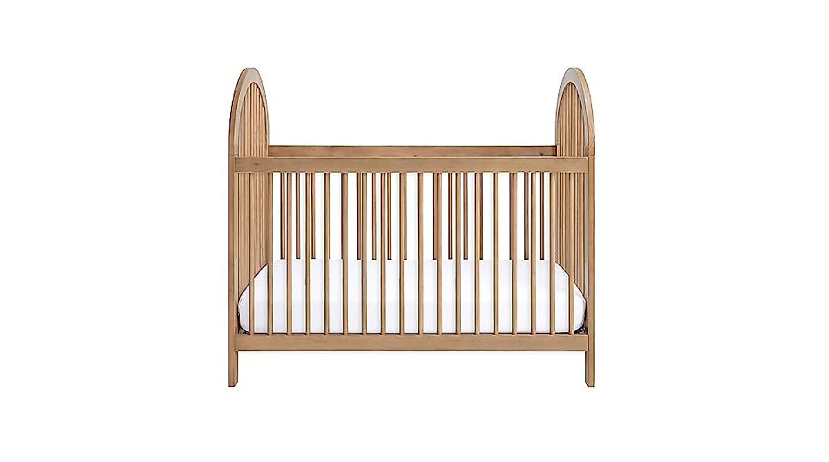 Oxford Baby Everlee 3-in-1 Crib - Stylish Safety for Your Nursery