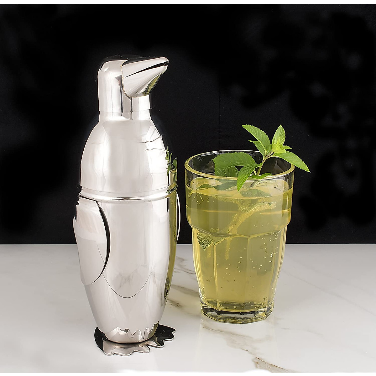 Penguins Cocktail Shaker,500ml Food Grade Stainless Steel Martini Mixer Built in Strainer Professional Bartending Tools for Home Bar