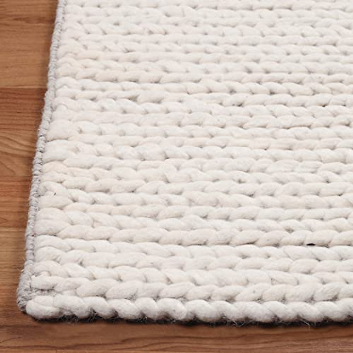 Superior Hand-Braided Wool Indoor Large Area Rug, Rustic Style, Home Floor Decor for Living Room, Kitchen, Dining, Bedroom, Dorm, Office, Nursery, Cotton Backing, Aero Collection, Off White, 4' x 6'