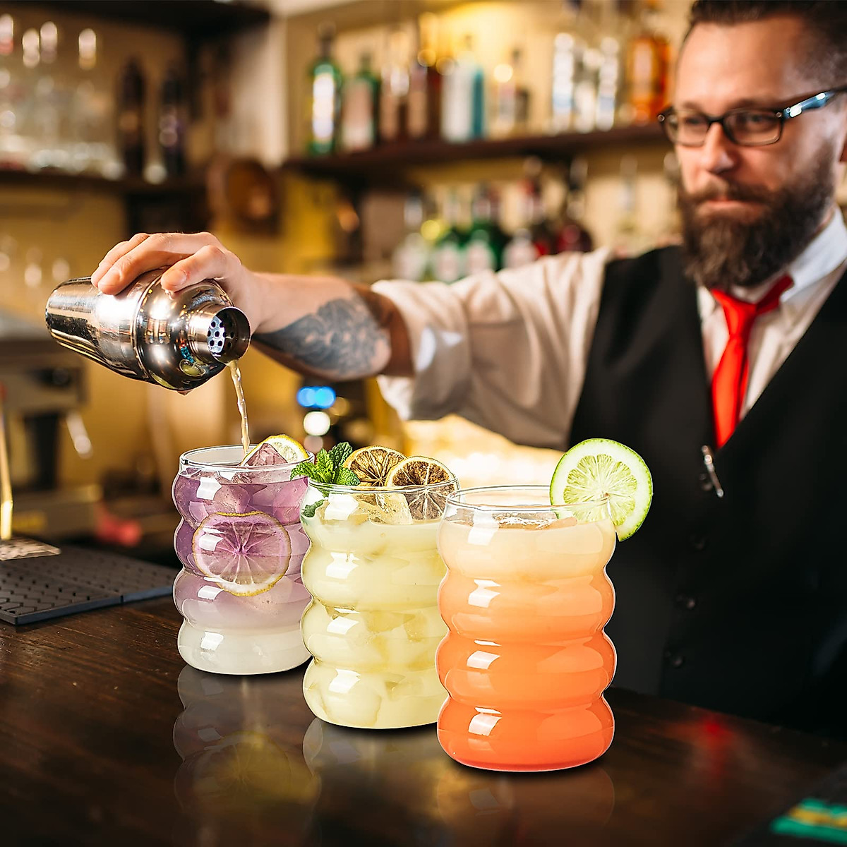 KEMORELA 18oz Wave Shape Beverage Glasses With Straws,Vintage Glass Cups Wine Mugs Of 4 Set, Ripple Drinking Glasses,for Juice Beer Wine Champagne Cocktail Home Kitchen Bar Mixed Drinks (4PCS-Clear)