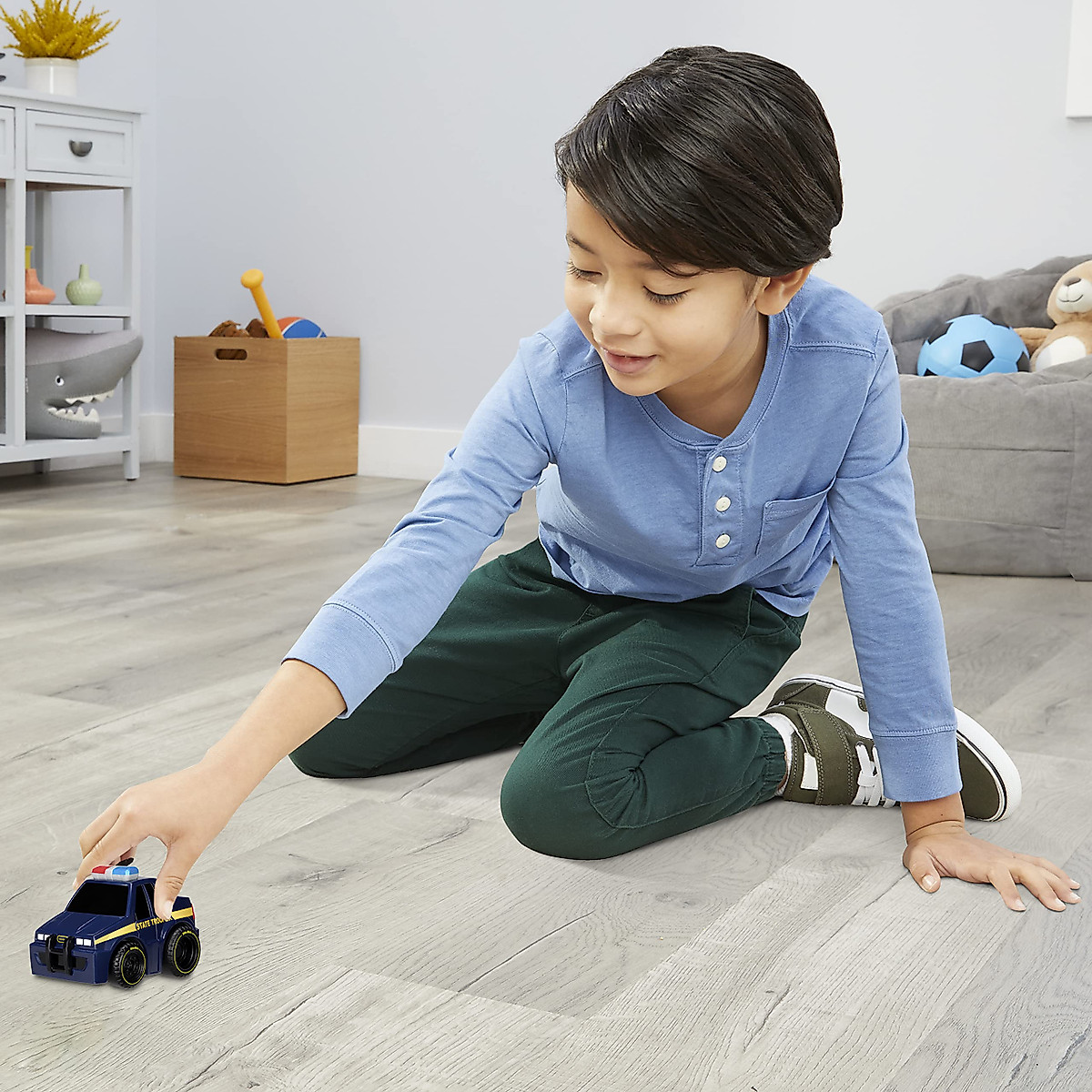 Little Tikes My First Cars Crazy Fast Cars Police Car (Trooper) Pullback Toy Car Vehicle with Epic Speed and Distance, Goes up to 50 ft