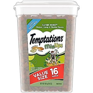 TEMPTATIONS MIXUPS Crunchy and Soft Cat Treats Catnip Fever Flavor, 16 oz. Tub