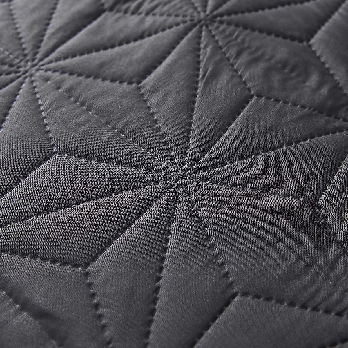 Whale Flotilla King Size Quilt Bedding set, Soft Grey King Quilts Bedspreads for ALL Seasons, Lightweight Geometric Star Pattern Coverlets - 3 Pieces(1 Quilt, 2 Pillow Shams)