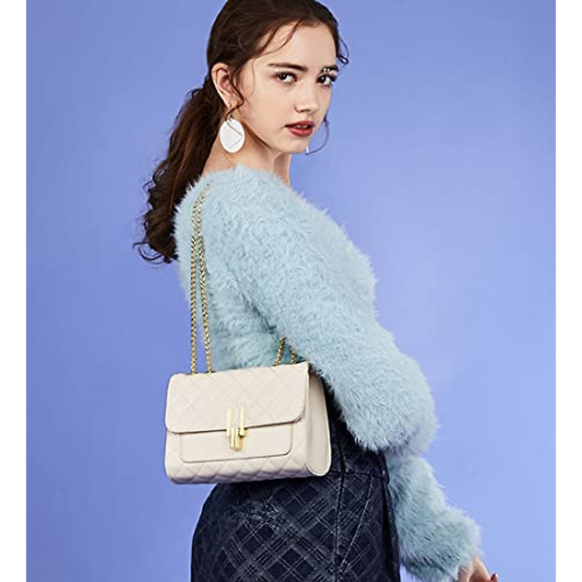 YXBQueen Chain Purse Quilted Handbags for Women Crossbody Bags Quilted Chain Crossbody Bag White