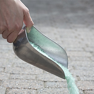 Snow Joe AZ-50-EB Melt-2-Go Nature + Pet Friendly CMA Blended Ice Melter, 50-lb Bag & Spot Spreader Hand Spreader Shaker for Seed, Salt, De-Icer, Ice Melt, Earth Food and Fertilizer - Up to 80 Oz