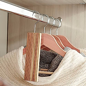 CedarFresh 32752-1 Cedar Wood Hang-Ups with Lavender | Freshen and Protect Closets | 4-Pack