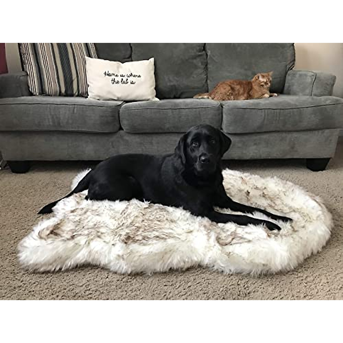 PAW Brands Puprug Faux Fur Memory Foam Orthopedic Dog Bed, Premium Memory Foam Base, Ultra-Soft Faux Fur Cover, Modern and Attractive Design (Large/Extra Large - 50" L X 30" W, White Curve)