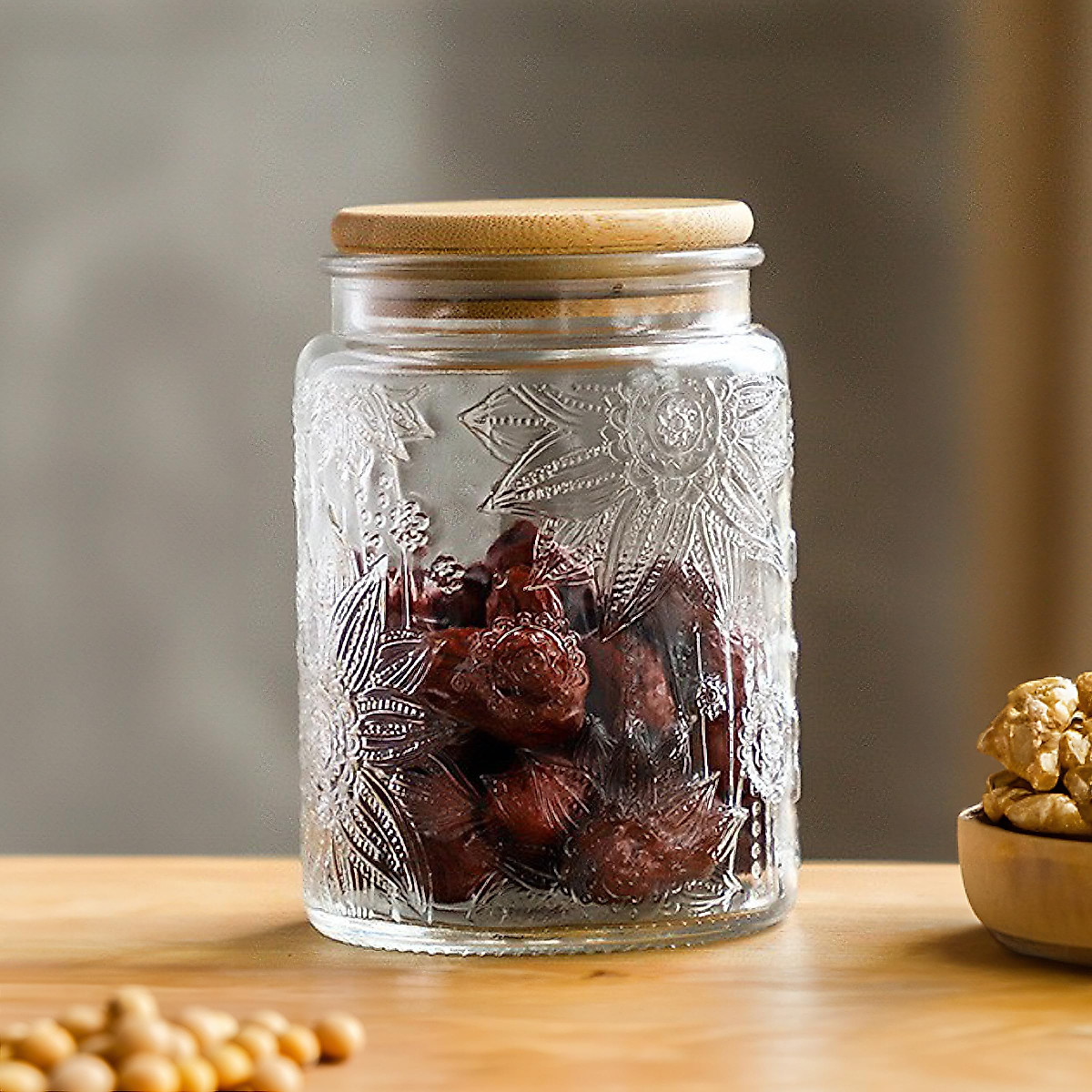 Custde Glass Storage Jars With Airtight Lid, 23.7 FL oz Canister For Kitchen Counter with Bamboo Lid, brown sugar, candy, coffee, cookie, salt, tea, cute Jar (Sunflower*1)