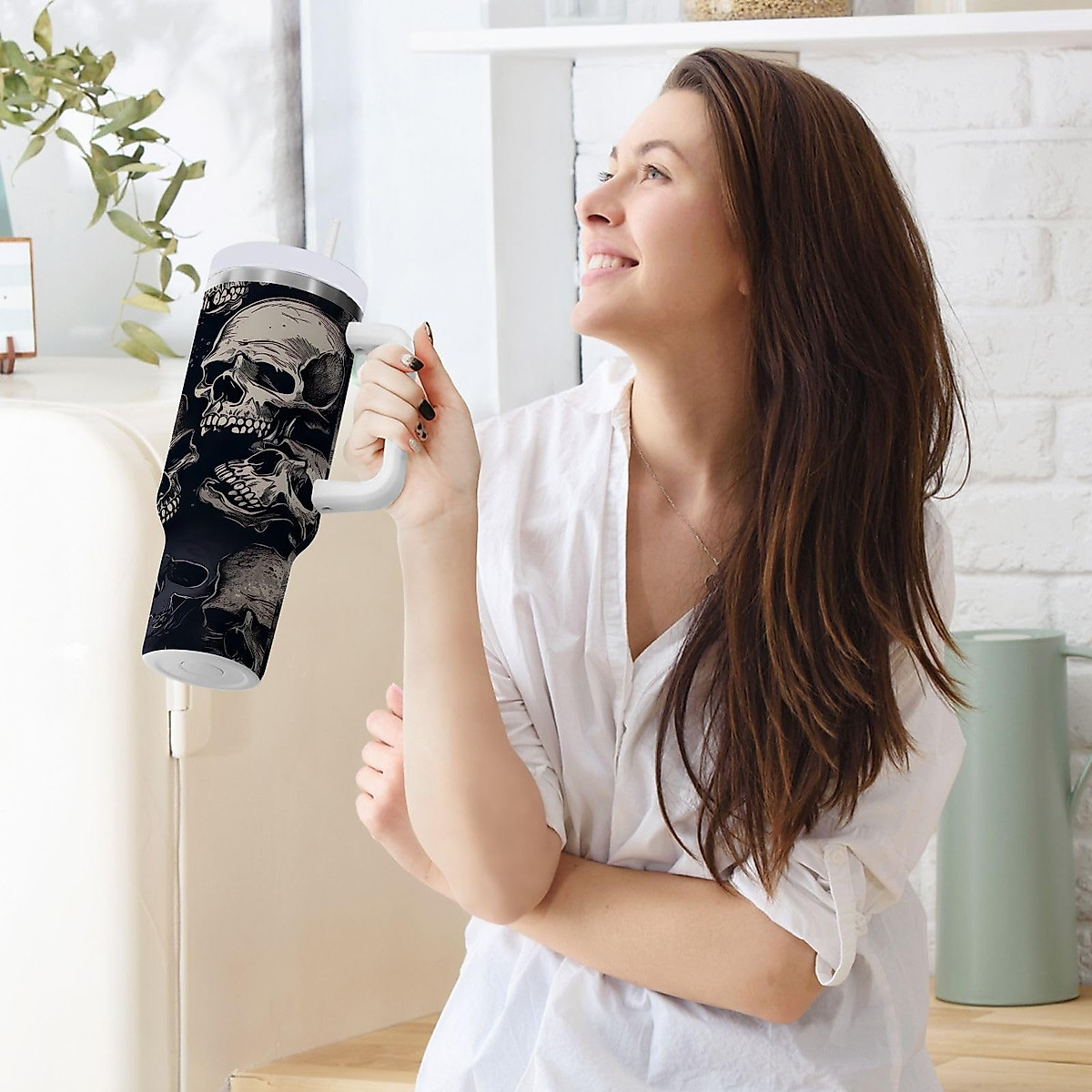 Nesatuwa 40 oz Gray Skull Tumbler with Handle and Straw Lid,Reusable Stainless Steel Vacuum Insulated Tumbler Leakproof Travel Coffee Mug for Iced and Hot Beverages