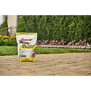Tomcat Mole and Gopher Repellent Granules, Safe for Lawns and Gardens, 4 lbs.