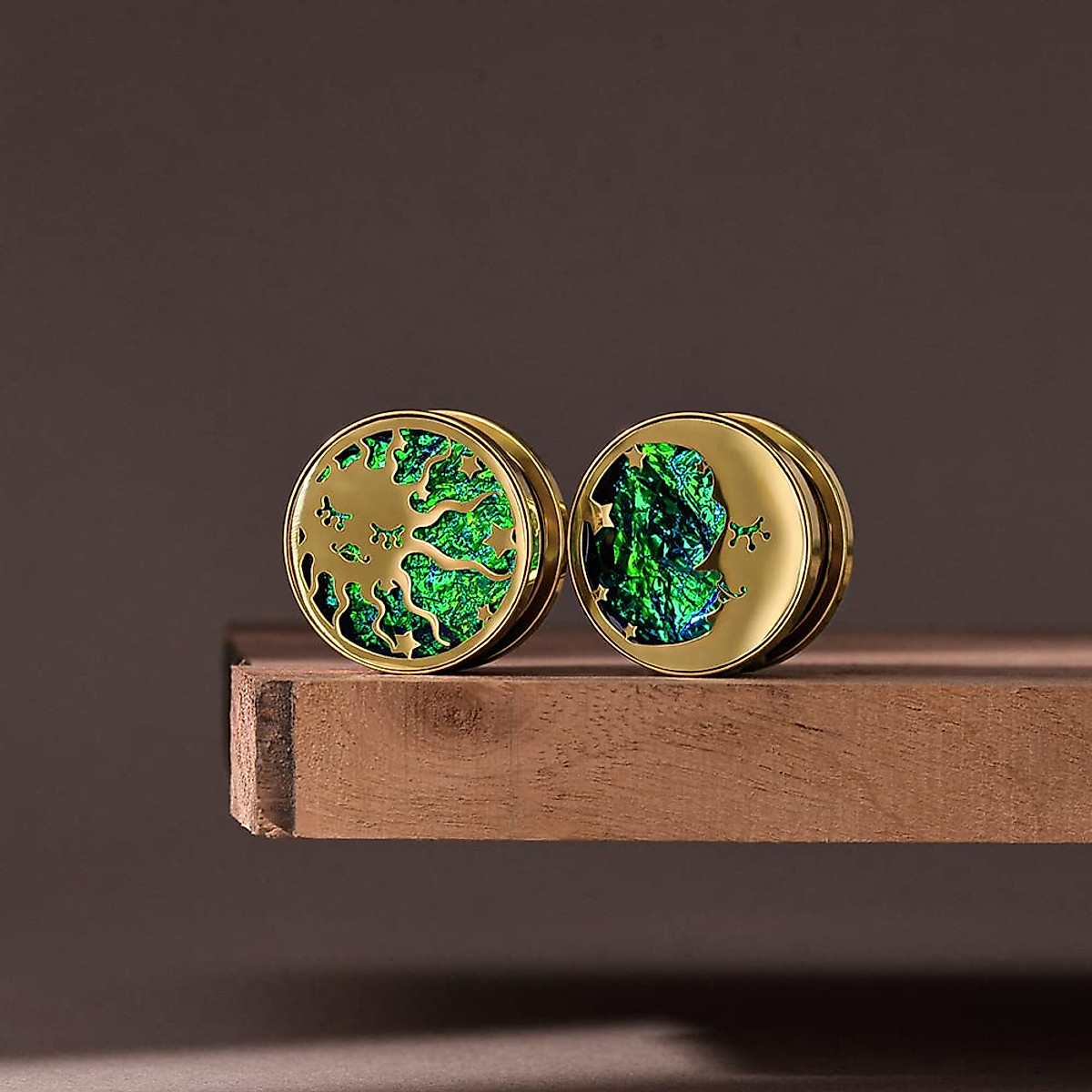 ERKUOO 2PCS Sun Moon Ear Gauges Screw Ear Tunnels Plugs Flesh Stretchers Piercing Earrings Hangers Expander 0g(8mm)