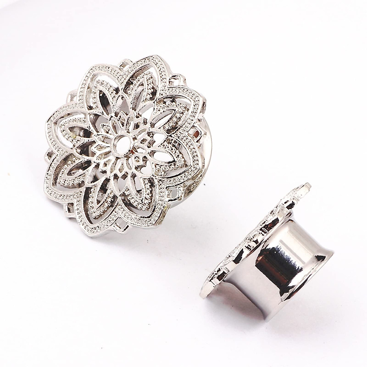 Mesnt 2PCS Plugs and Tunnels for Ears 12mm Ear Plugs Flesh Tunnels 1/2 inch Hollow Flower Shape Piercing Tunnels Expander Stretcher Piercing Jewelry, Silver