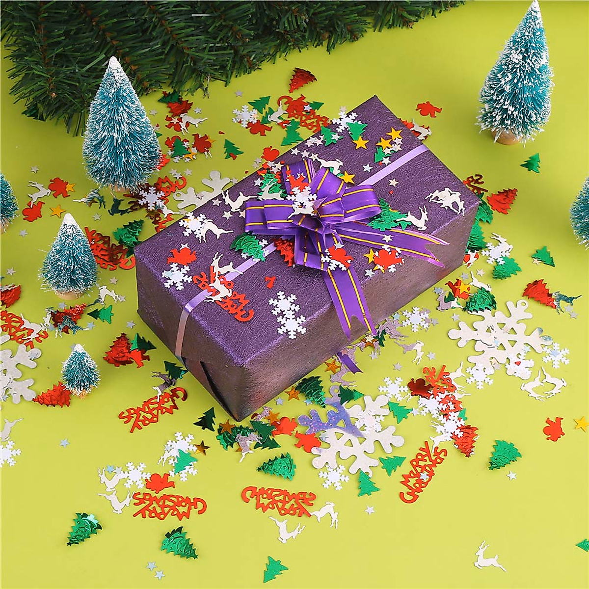 CCINEE 100g/4800 Pieces Christmas New Year Metallic Foil Confetti Sequins Table Confetti Bright Christmas and New Year Decoration Set (Christmas Confetti)