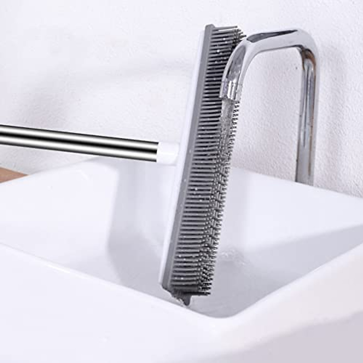 UPKOCH Floor Scrubber Brush Silicone Carpet Rake Hair Cleaning Broom Rubber Broom Carpet Rake Pet Hair Remover Broom Long Handle Scrubbing Brush Household Cleaning Tools White Grey