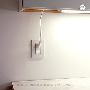 GE LED Undercabinet Light Fixture, Linkable Integrated Plug-In Light Fixture, Daylight, 18in (1 Pack)