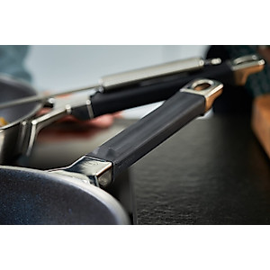 RÖSLE Silence Pro Frying Pan with Scratch-Resistant Premium Non-Stick Coating ProResist, Silicone Handle, 28 cm, 18/10 Stainless Steel, Suitable for Induction Cookers, Dishwasher Safe, Silver/Black