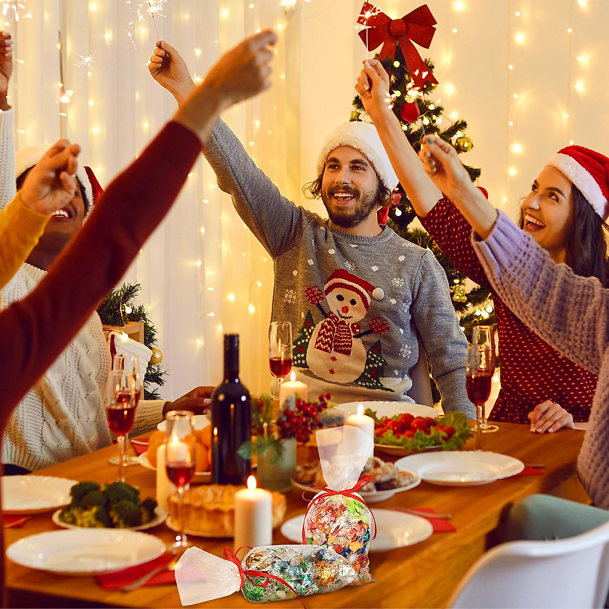 100 Pieces Winter Snowflake Bags Cellophane Holiday Treat Bags Snowflake Cookie Cellophane Bags With Ribbon for Winter Holiday Party Supplies (White Bag with Red Ribbon)