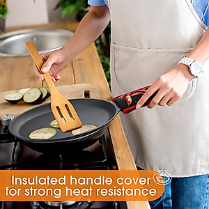 Lallisa 4 Sets Cast Iron Fajita Plate Set Fajita Plate Sizzler Pan with Wooden Tray Anti Scald Protection Hot Mitt Cast Iron Skillet Set for Home Barbeque Kitchen Party Restaurant Catering Service