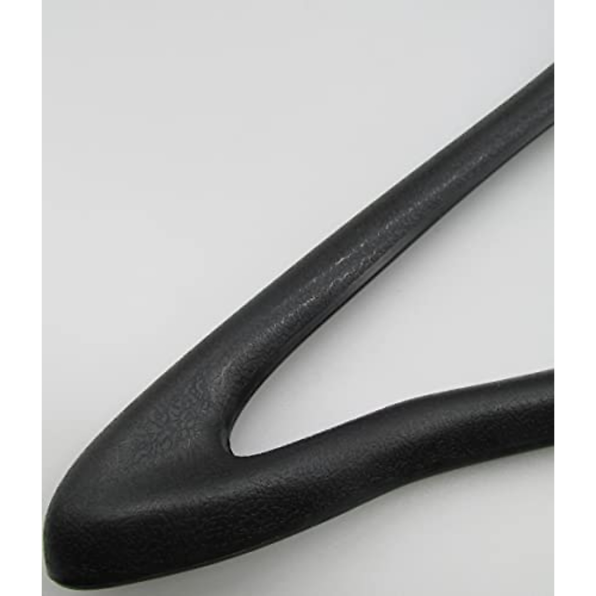 NAHANCO H19RH 19" Concave Plastic Suit Hanger with Round Hook (Pack of 100), Black