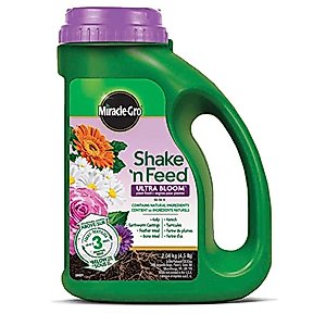Miracle-Gro 2.04kg Shake n Feed Ultra Bloom Plant Fertilizer