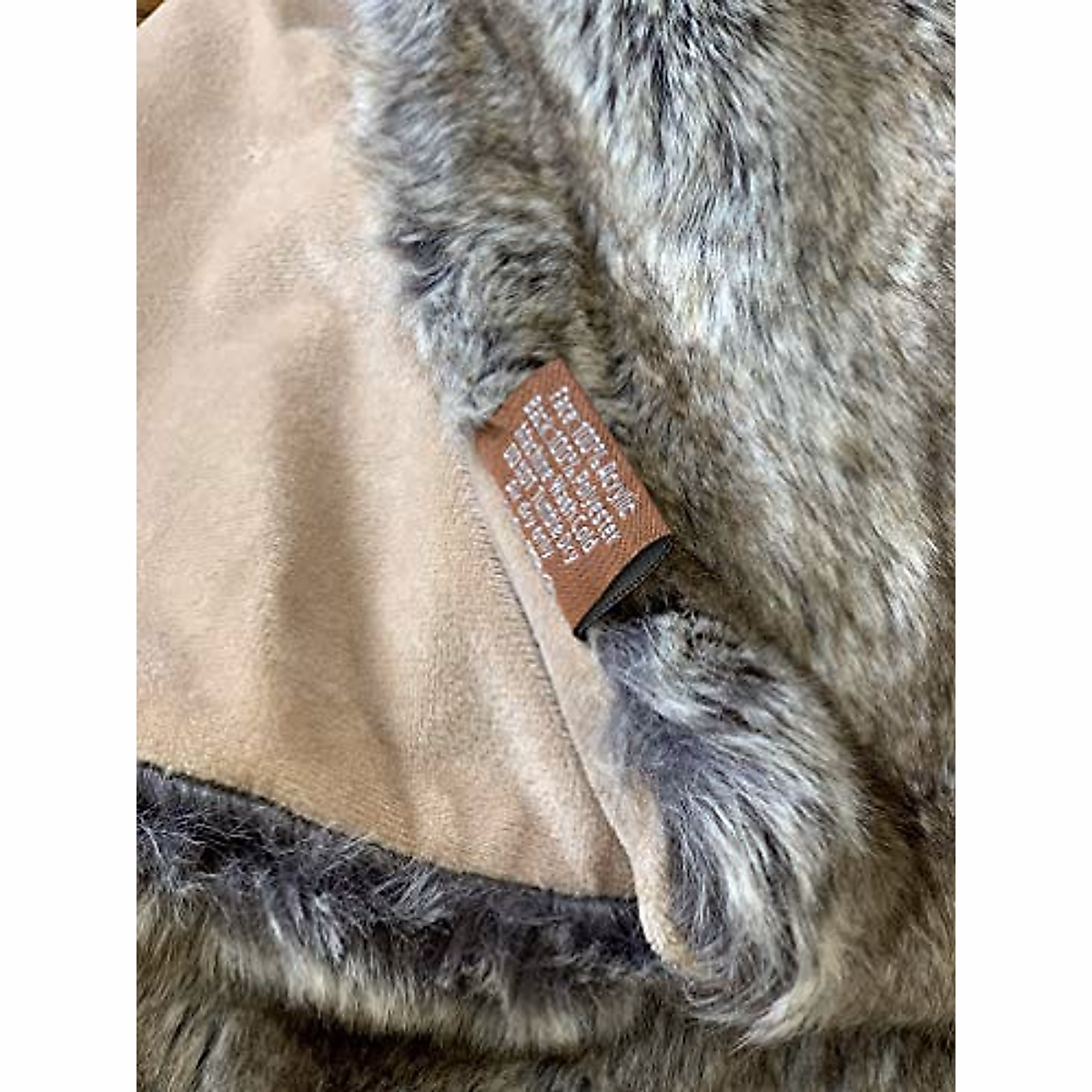 Eikei Luxury Faux Fur Throw Blanket Super Soft Oversized Thick Warm Afghan Reversible to Plush Velvet in Tan Grey Wolf, Cream Mink or Blush Chinchilla, Machine Washable (Timberwolf, X-Long)