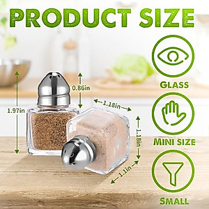 Maxcheck 150 Pcs Salt Pepper Shakers 0.5 oz Glass Spices Shaker with Sliver Tone Tops Clear Baking Soda Shaker Glass Spice Bottle for Wedding Party Restaurant Kitchen Travel Home (Cube)